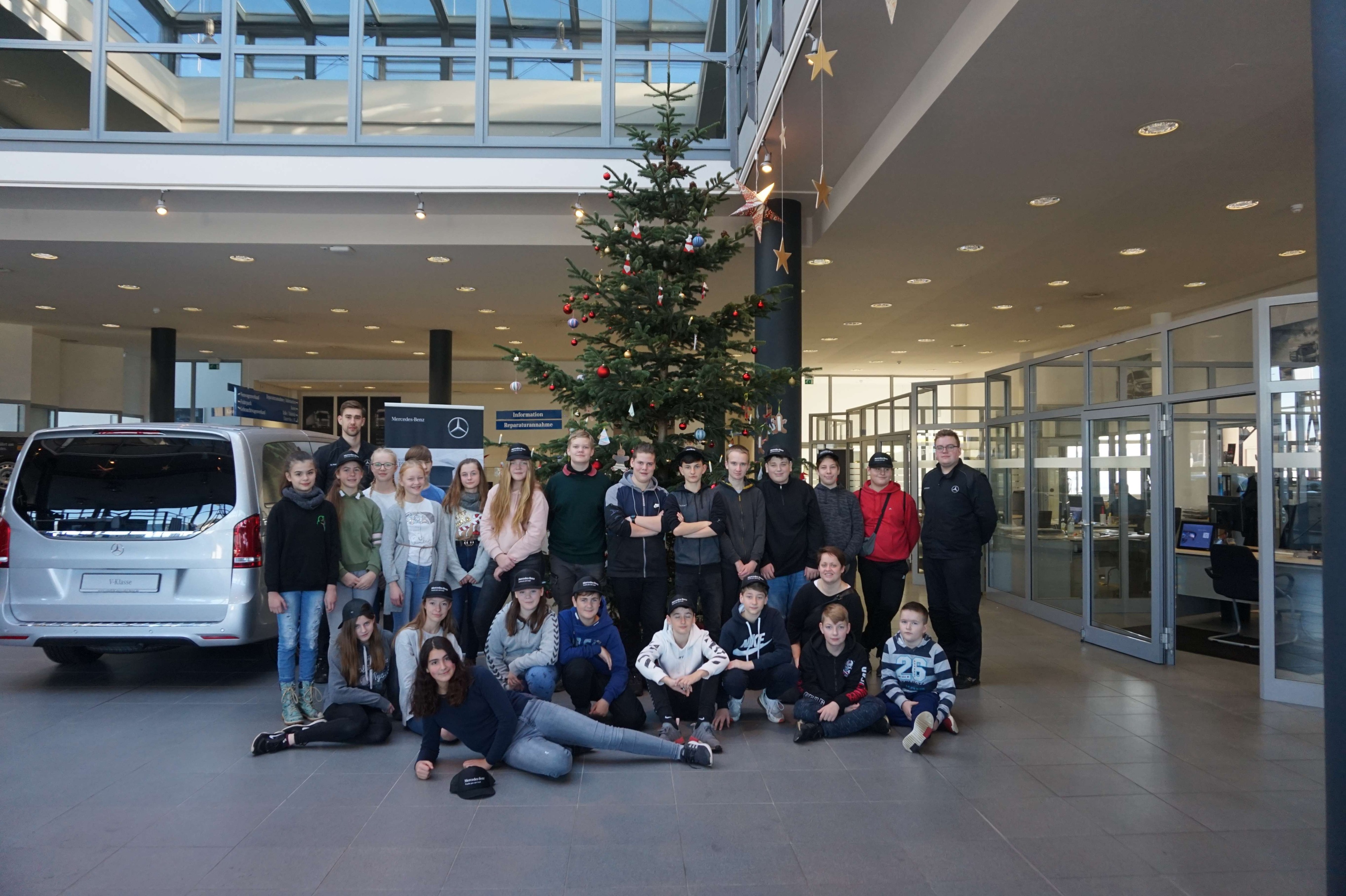 Unser Ausflug zu Mercedes-Benz - Immanuel-Kant-Schule Reinfeld